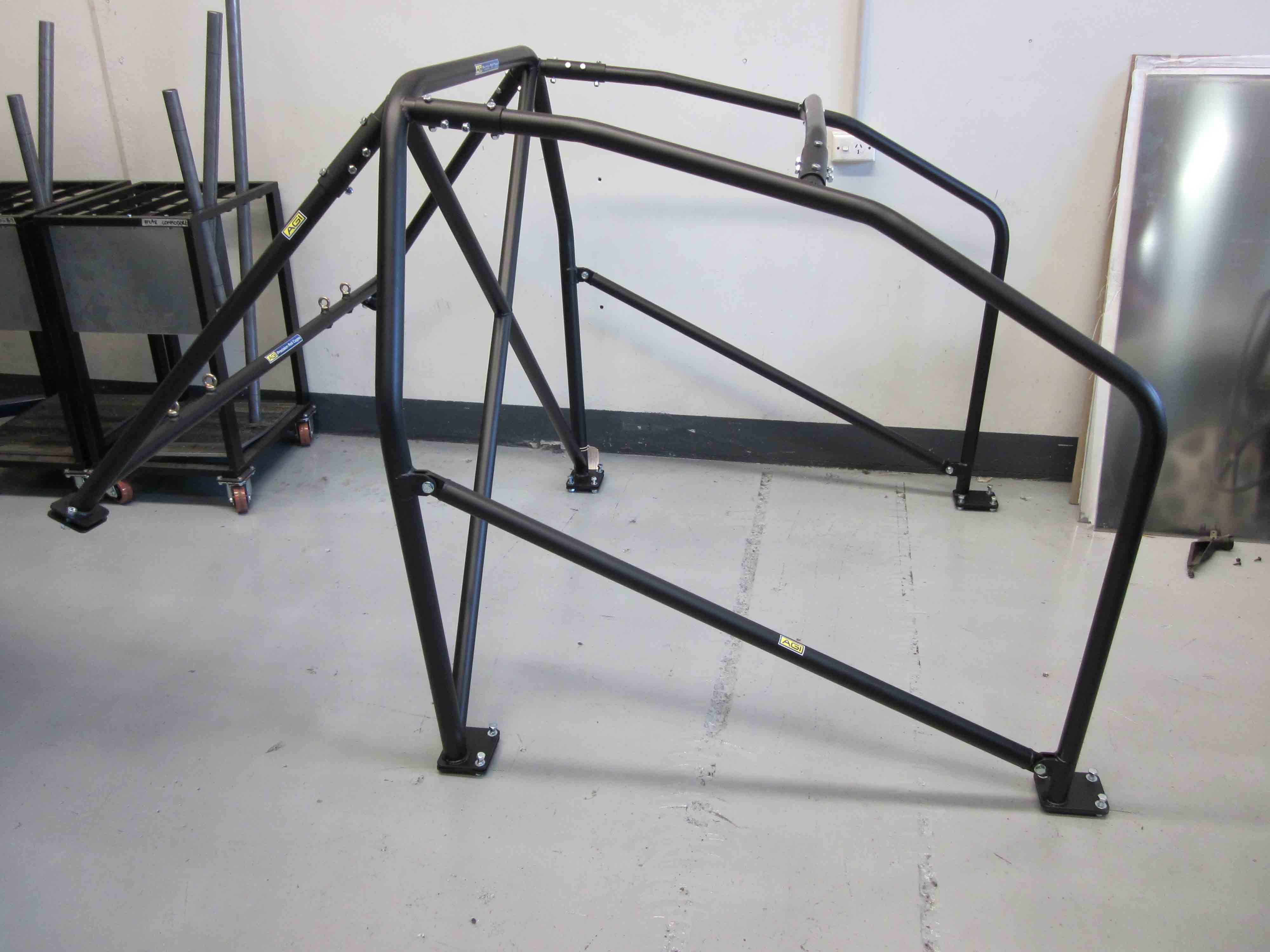 (C) Holden Commodore Gen 4 (VE) - Full cage (6 point) Bolt in - AGI ...