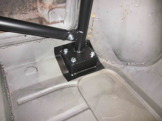 (D) Mini (Classic) - Full cage 6pt Bolt-In - AGI ROLL CAGES