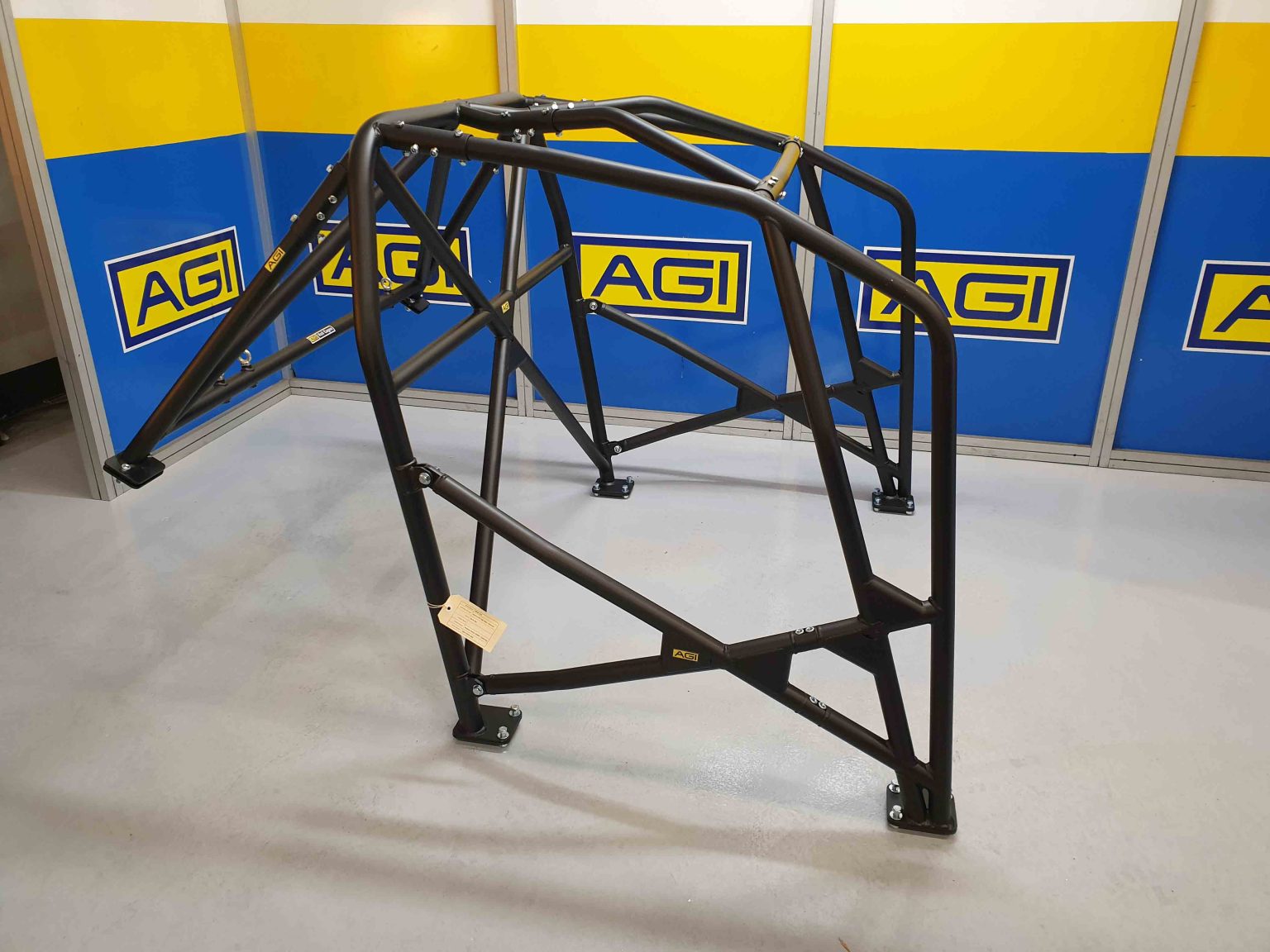 (F) BMW E82 - Full cage - 6pt - AGI ROLL CAGES