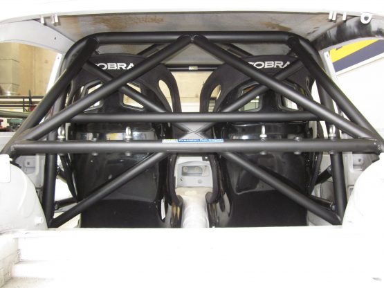 (F) MGB GT - Full cage 6pt Bolt in - AGI ROLL CAGES