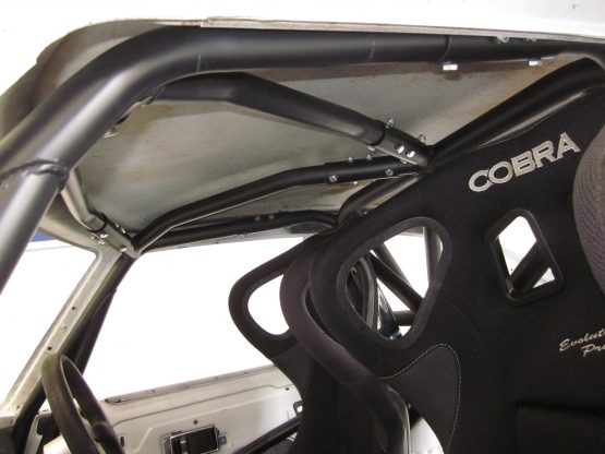 (F) MGB GT - Full cage 6pt Bolt in - AGI ROLL CAGES